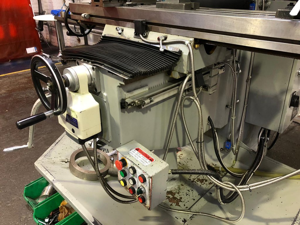 EUROPA Milltech 5000VS Turret Milling Machine