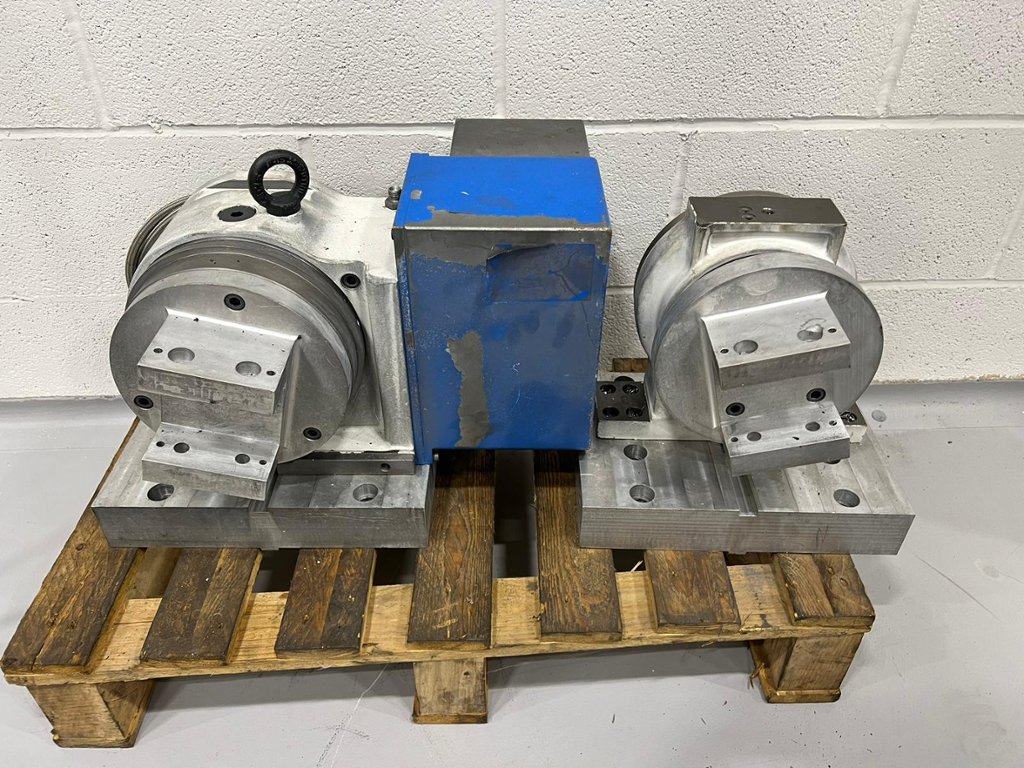 MAZAK VCN 530C with KITAGAWA 4th Axis Attachment. Nexus Control. Year 2021