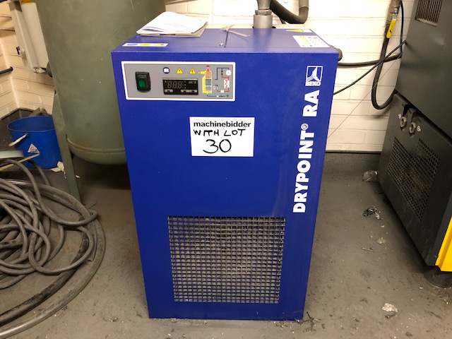 KAESER SK22 Compressor. Year 2014. Complete with Air Receiver. Year 2004