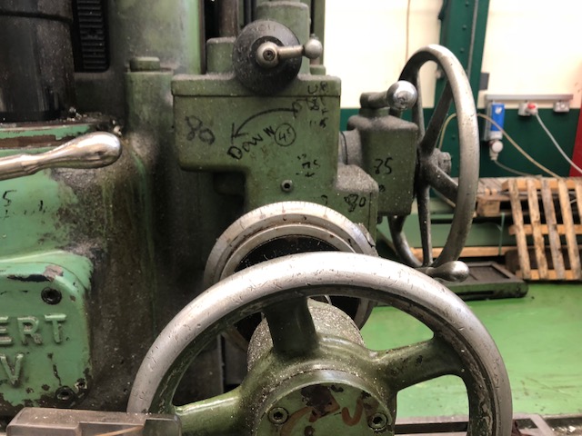 HERBERT 47V Heavy Duty Vertical Milling Machine